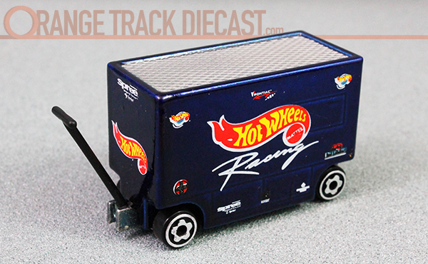 Hot Wheels Racing Pit Crew: TOOL BOX – ORANGE TRACK DIECAST