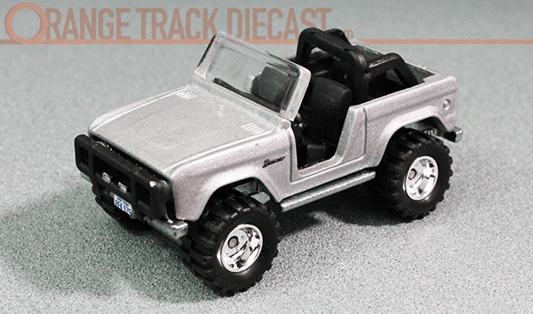 Entertainment / Zoolander: ’67 FORD BRONCO – ORANGE TRACK DIECAST
