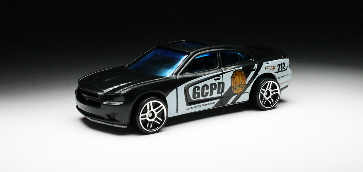 Batman Vehicles: ’11 DODGE CHARGER R/T – ORANGE TRACK DIECAST
