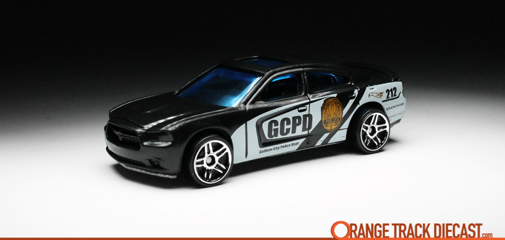 Batman Vehicles: ’11 DODGE CHARGER R/T – ORANGE TRACK DIECAST