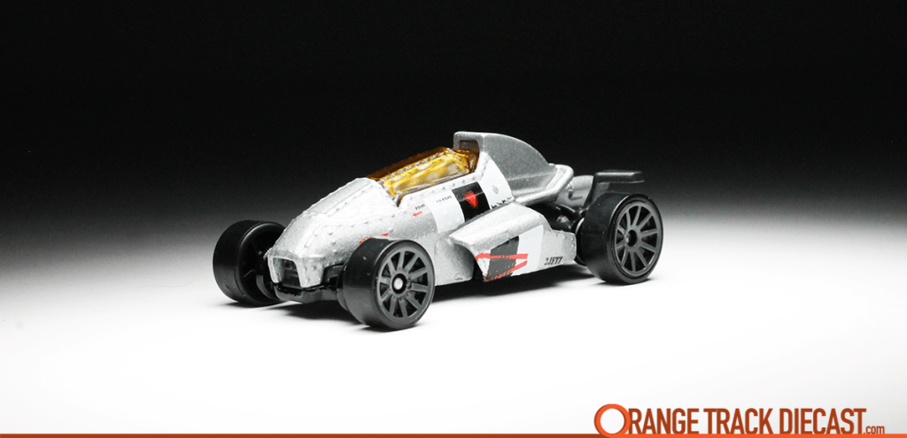 HW Dream Garage (2020 New Model): 2 JET Z – ORANGE TRACK DIECAST